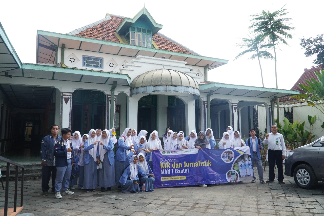 Perdalam Pengetahuan Sejarah, Siswa KIR dan Jurnalistik Kunjungan ke ...